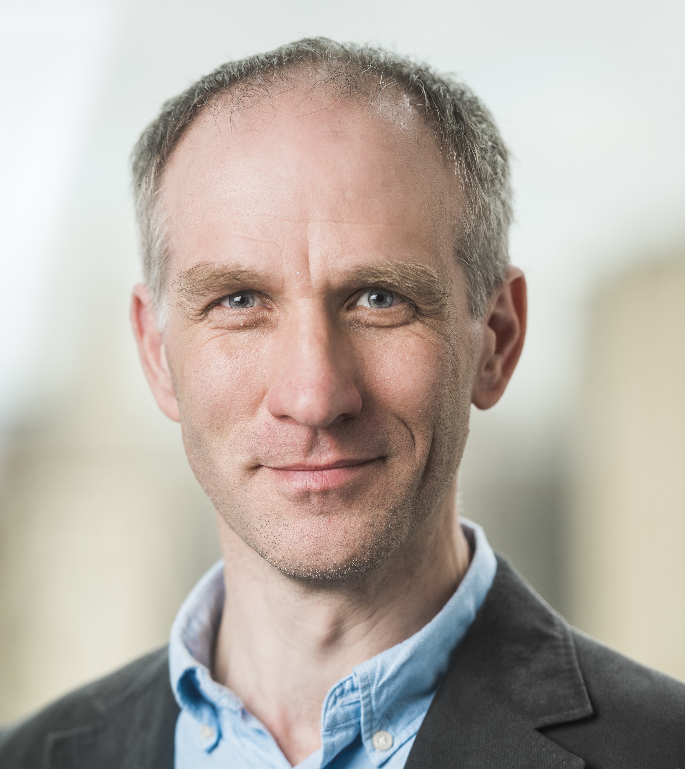 Dr. Cathy Holloway & Dr Tim Adlam - AXSChat