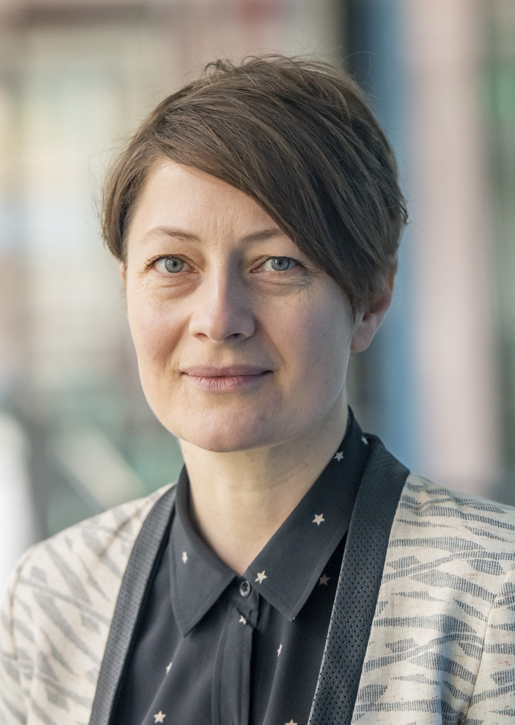 Sarah Lewthwaite & Angharad Butler-Rees – AXSChat